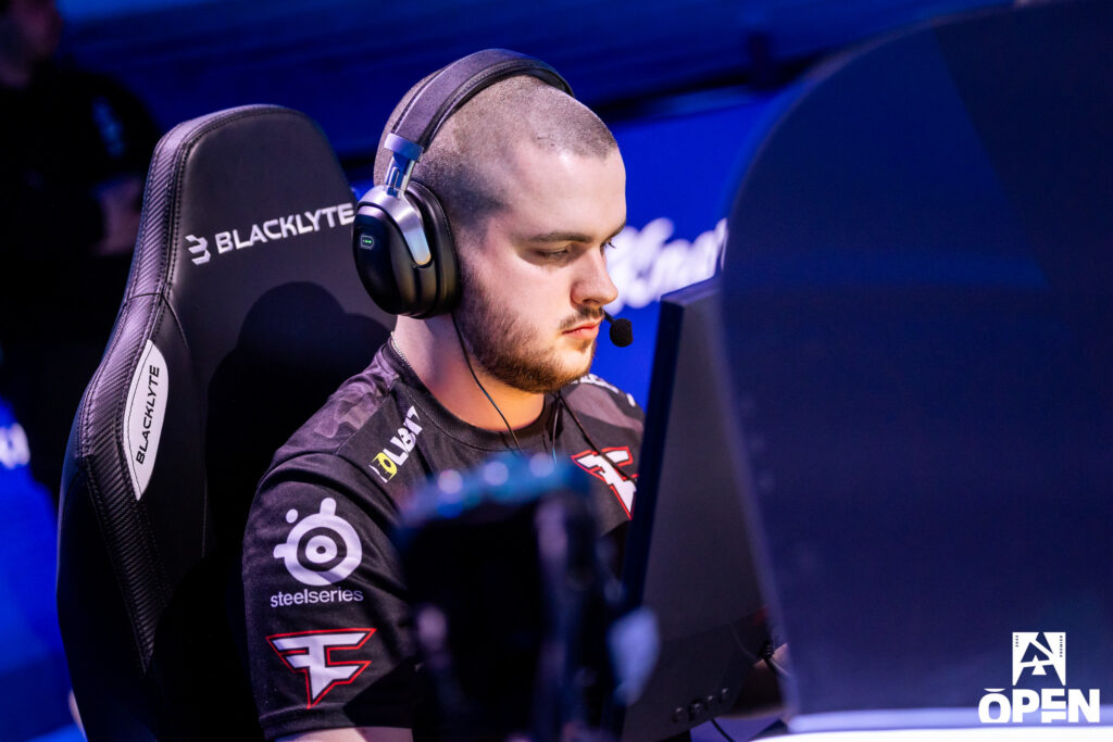FaZe drop broky one month before the Major ⇒ Pley.gg