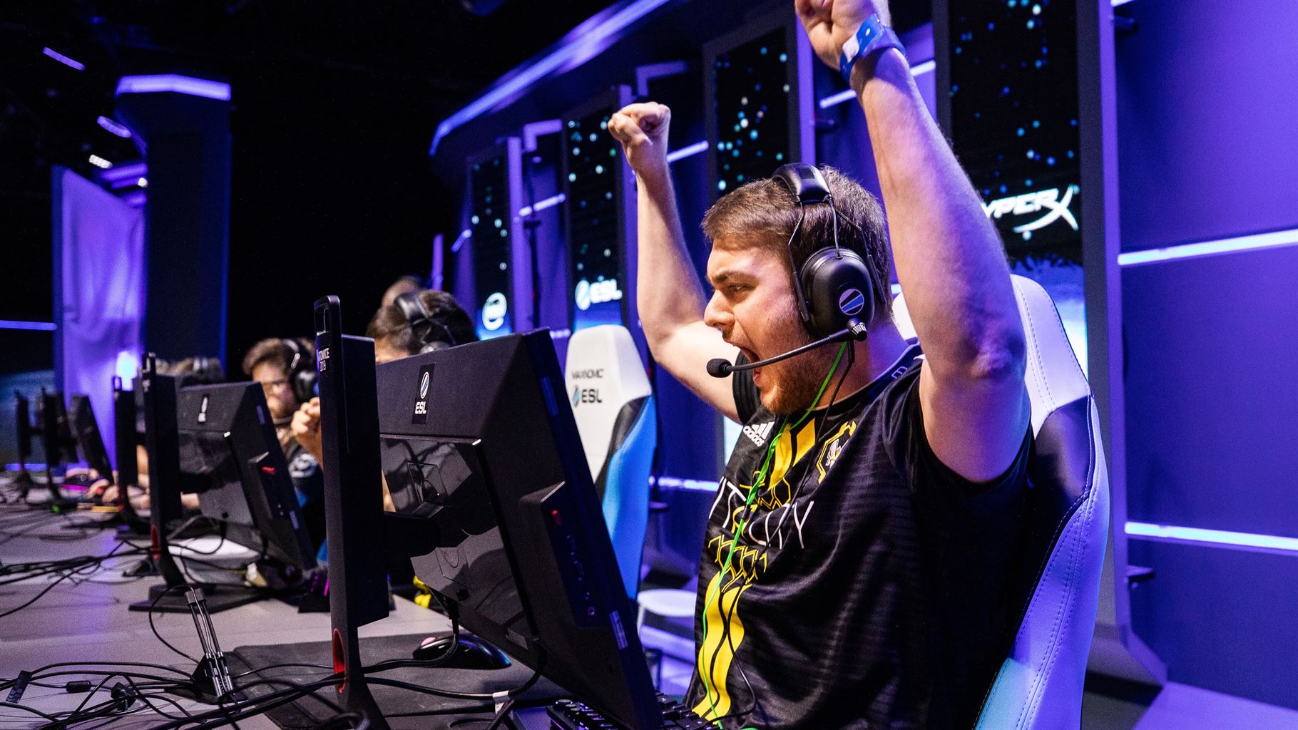 Video: ALEX's trigger discipline helps him to mow down four Astralis ...