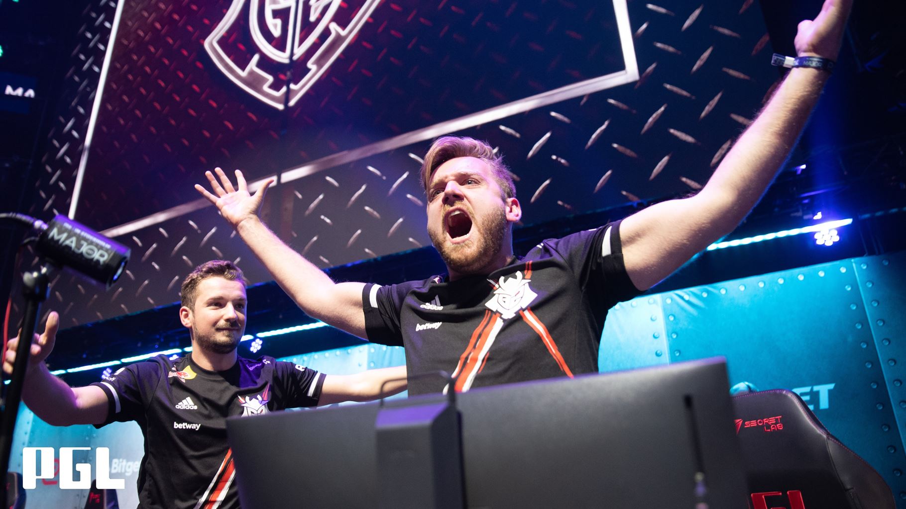 G2 through to the Grand Final! - Pley