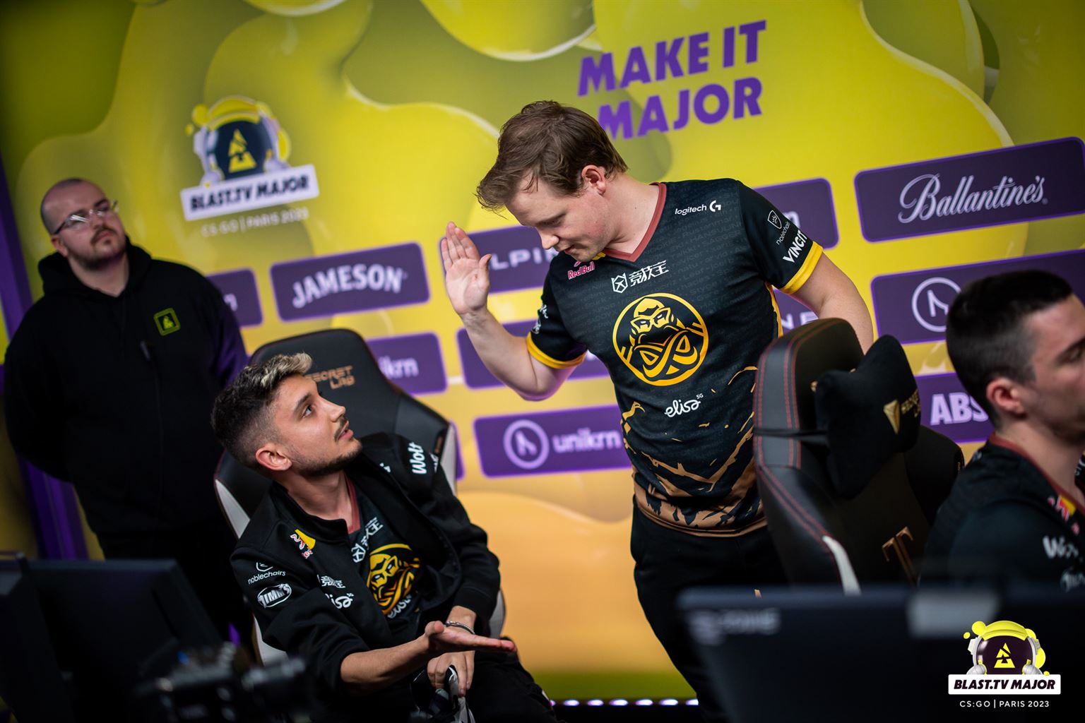 Live: ENCE vs Vitality (Grand Final) - Pley