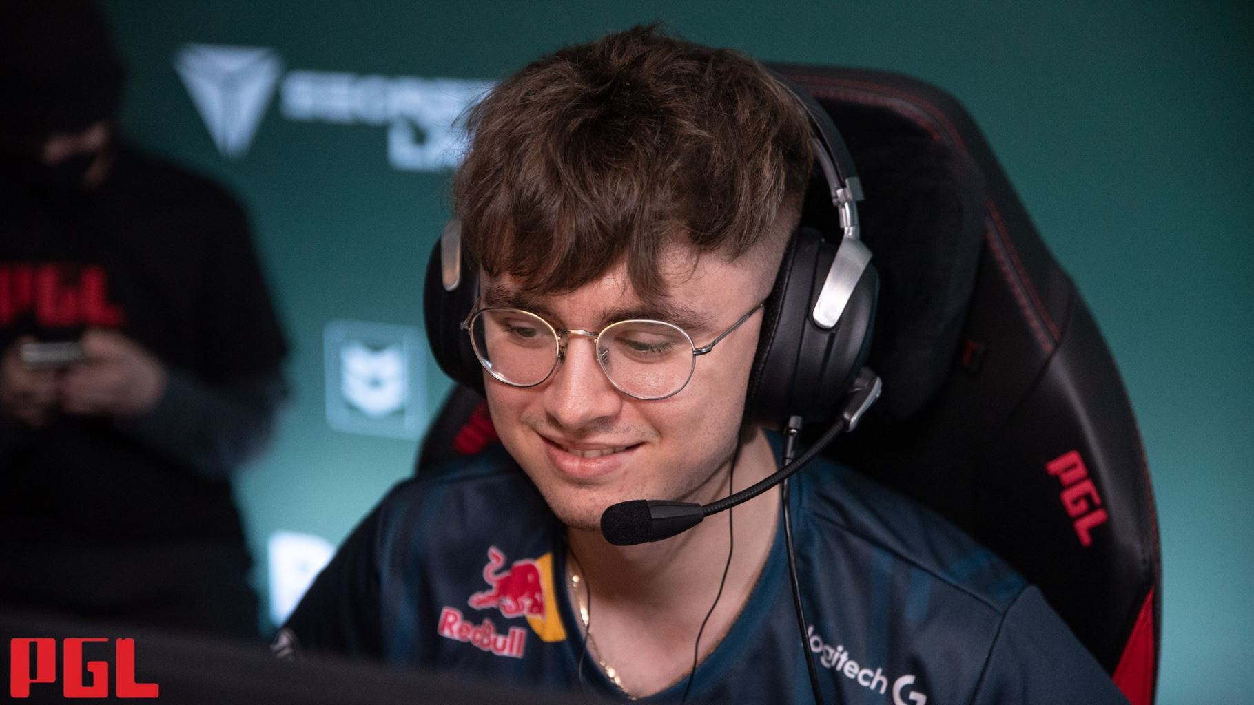 Pley of the Day: hades insane 1v4 - Pley