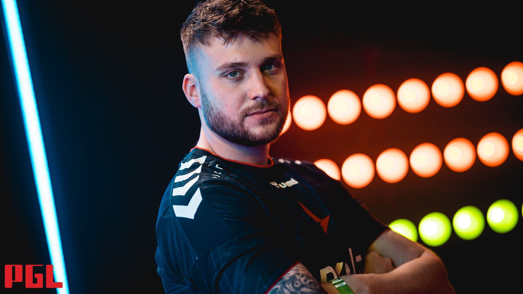 Learn how to entry-frag as a pro in 2022 - Pley