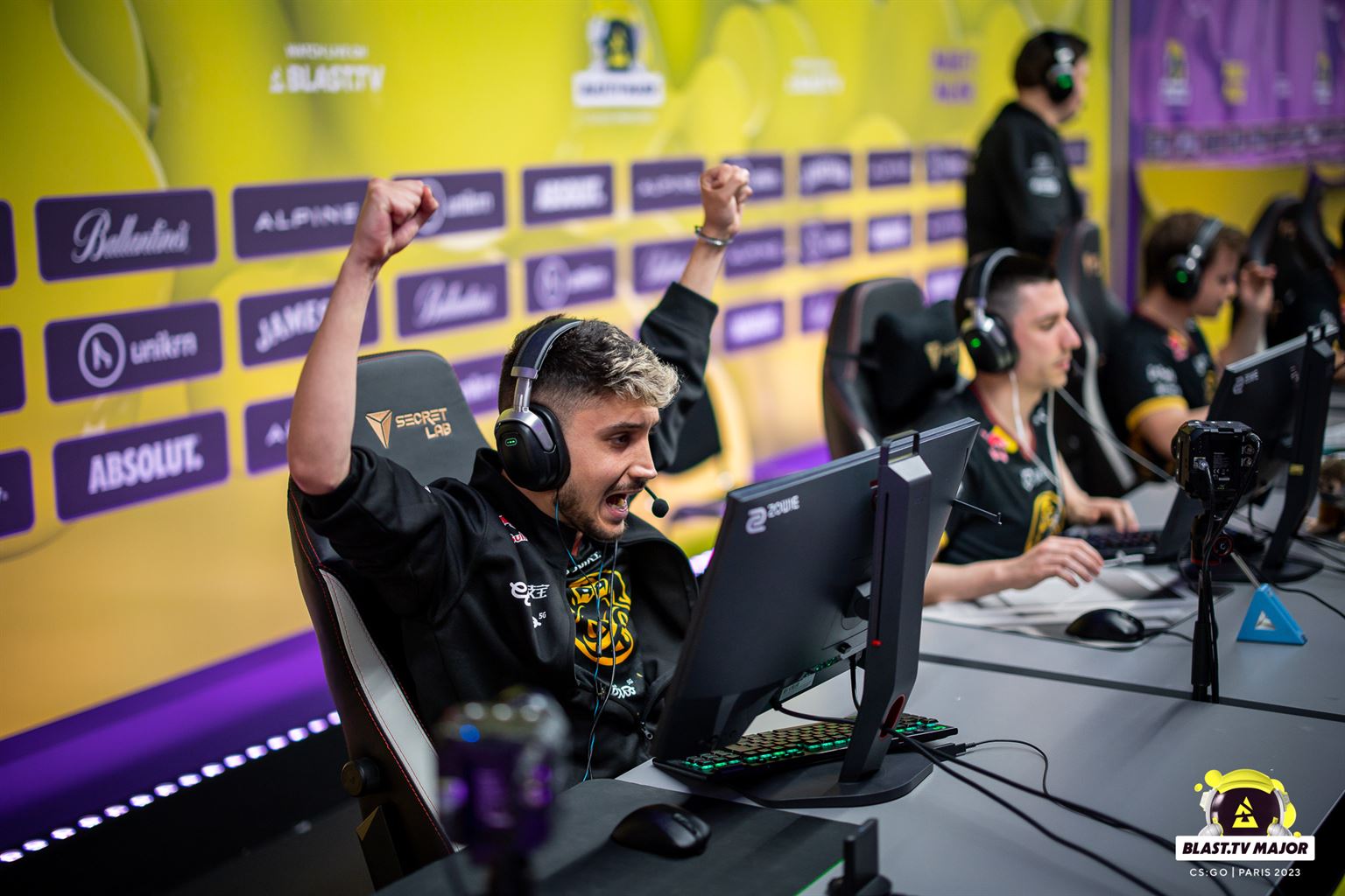 Nertz on Snappi: I never met someone like him before - Pley