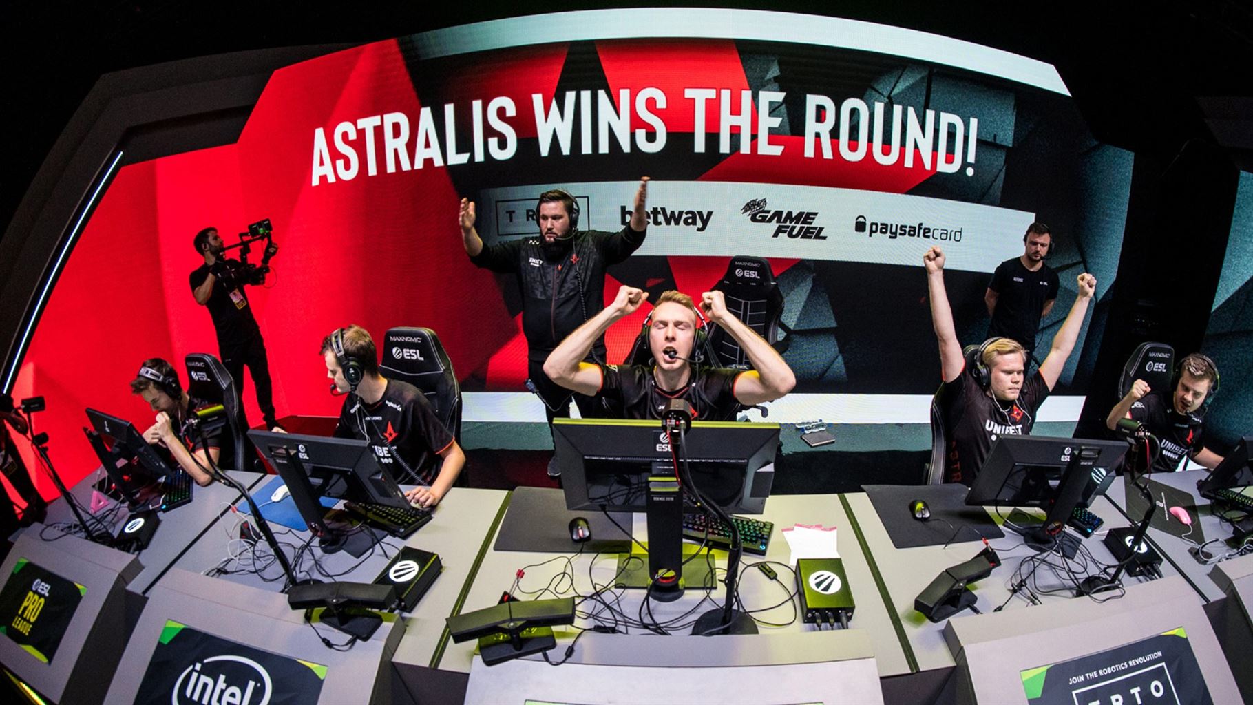 Live: Astralis vs Natus Vincere 0-2 (Grand Final) - Pley