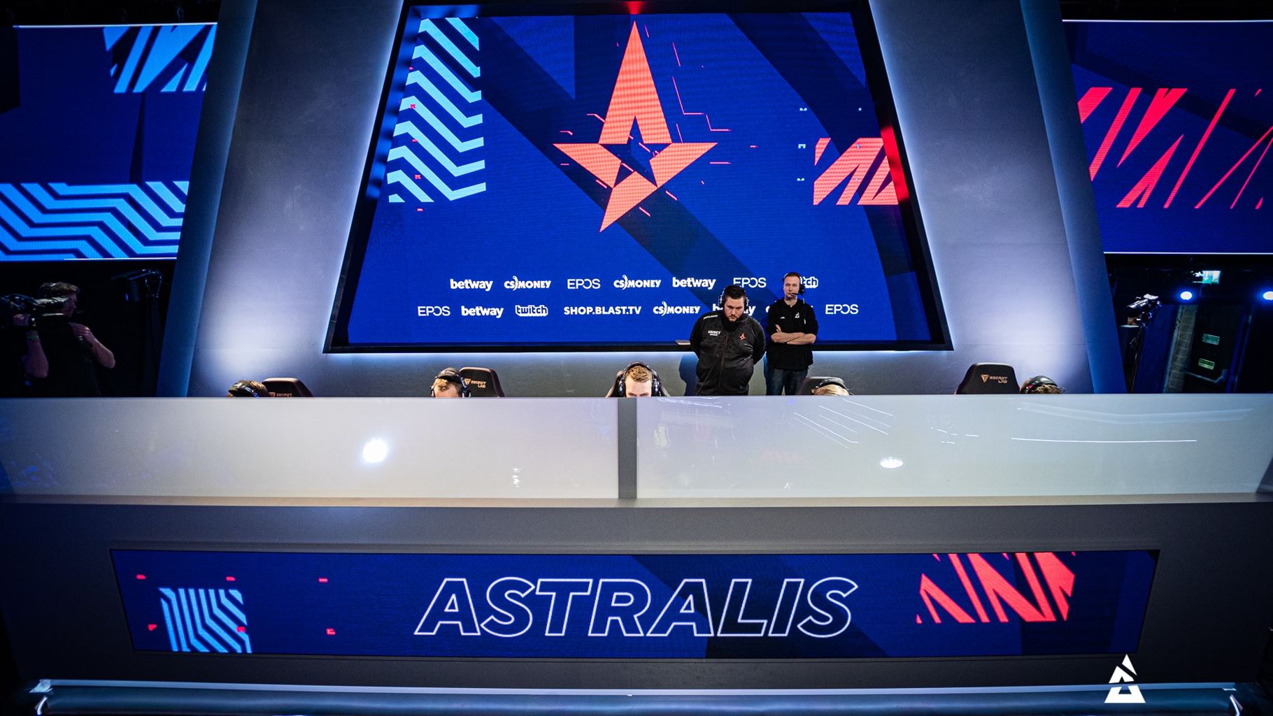 Live: Astralis vs Vitality - Pley