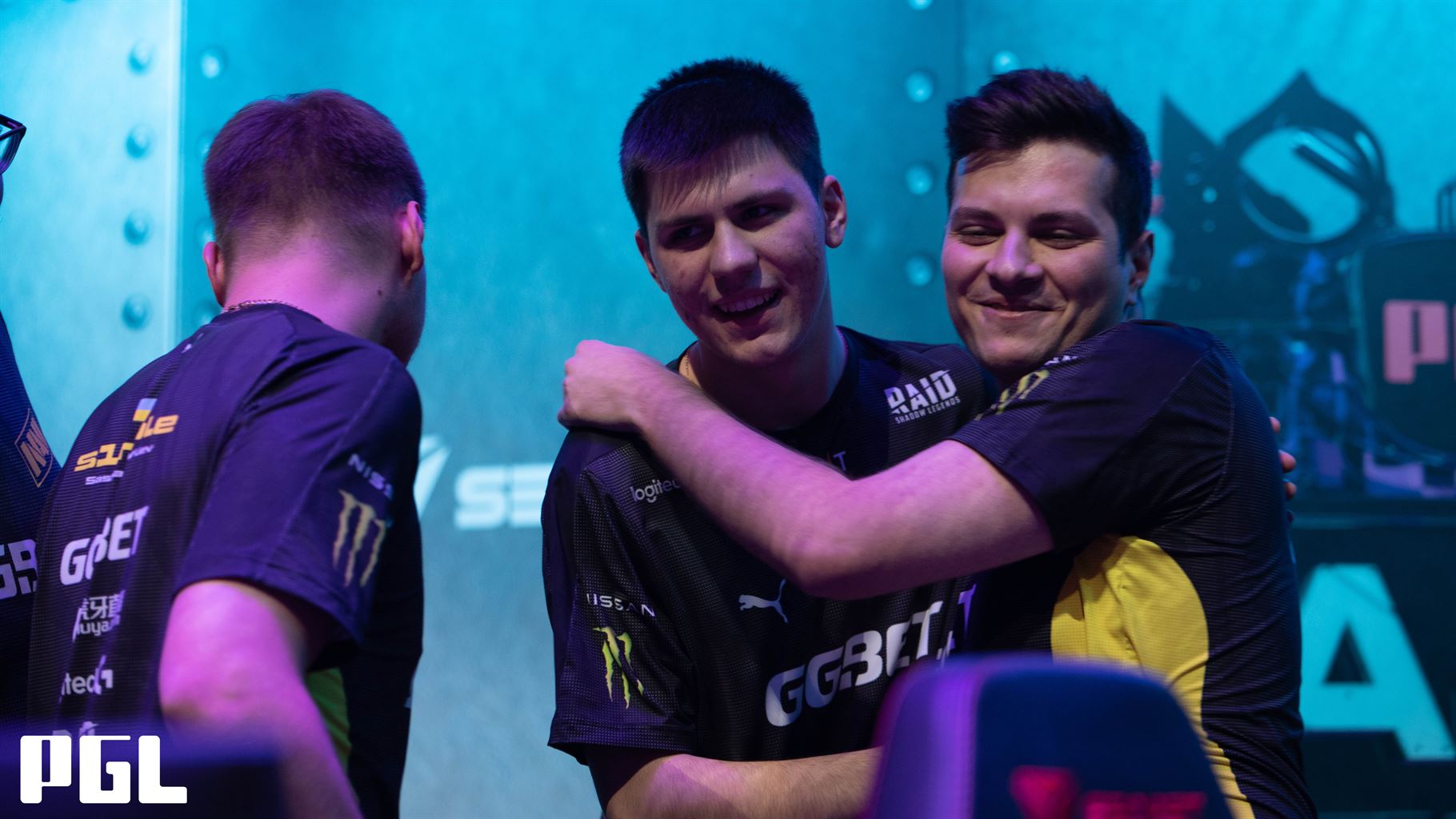 b1t reaches impressive milestone as the first teenager in history - Pley