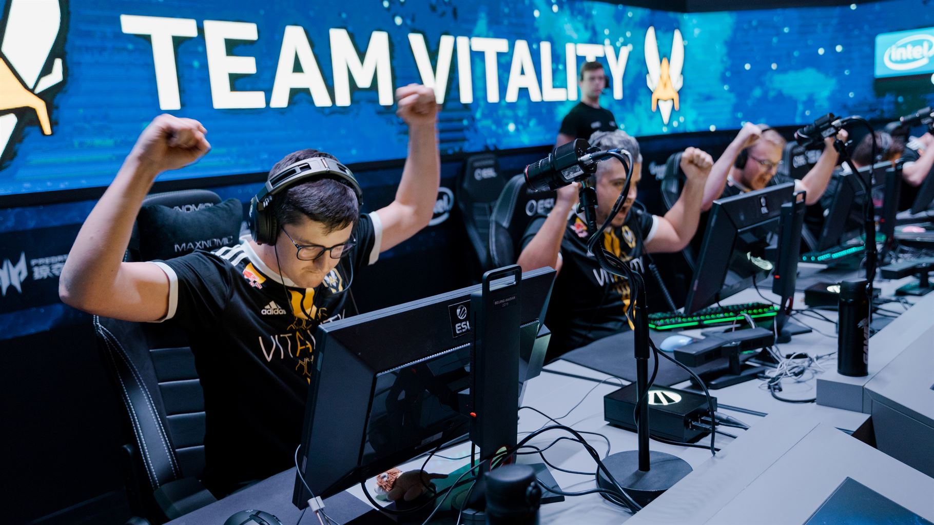 Vitality welcomes back their captain with a victory - Pley