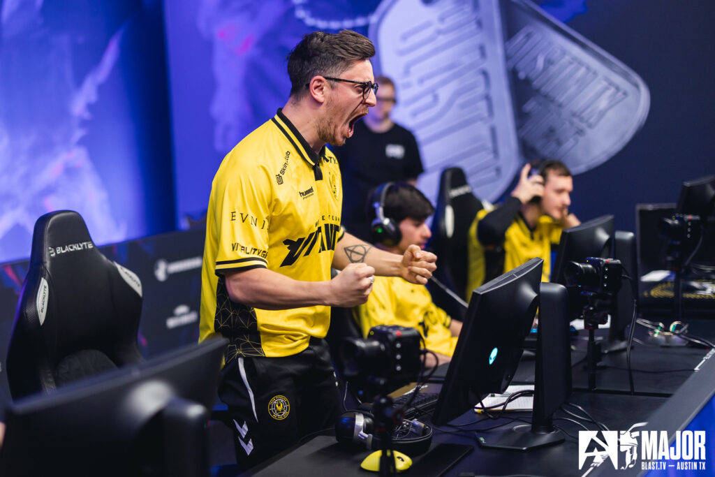 Vitality overpower MOUZ to reach Major final in Austin - Pley